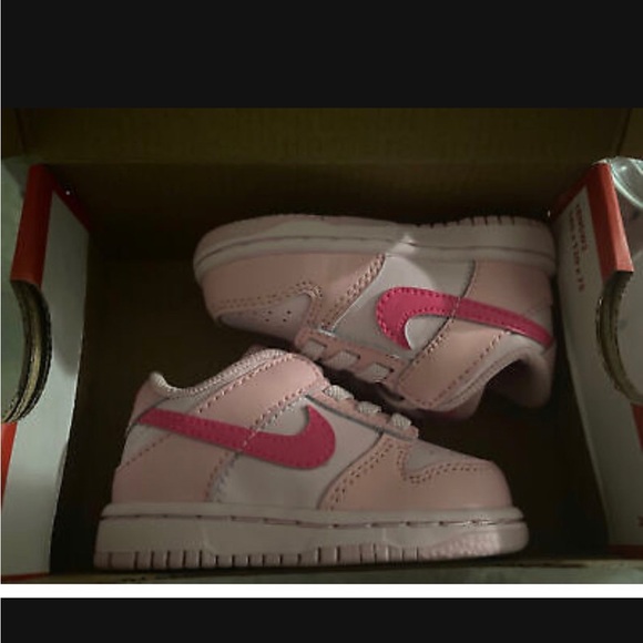 Shoes | Triple Pink Nike Dunks 4c | Poshmark